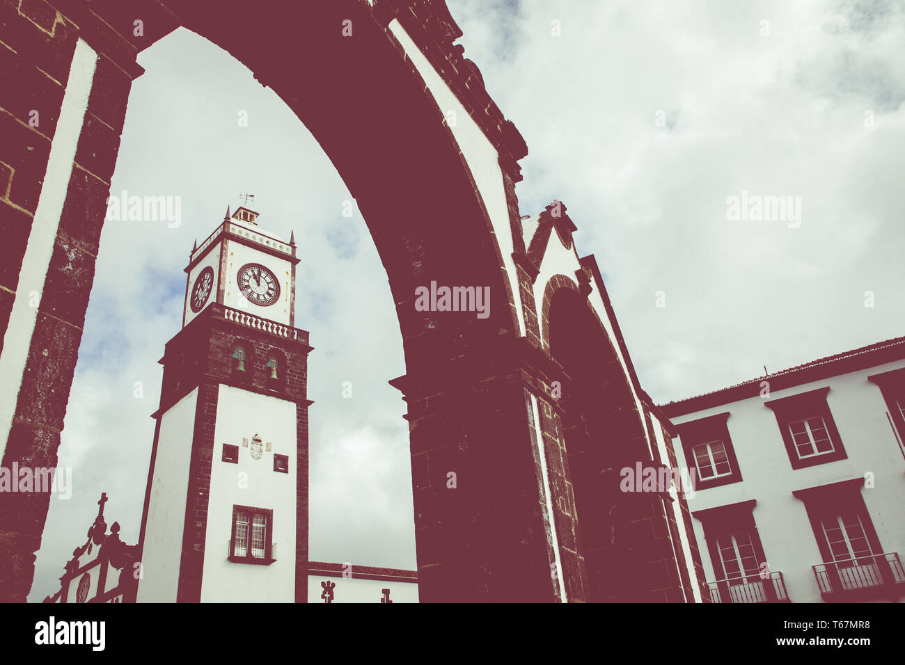 The historical entrance (Portas da Cidade) to the village of Ponta ...