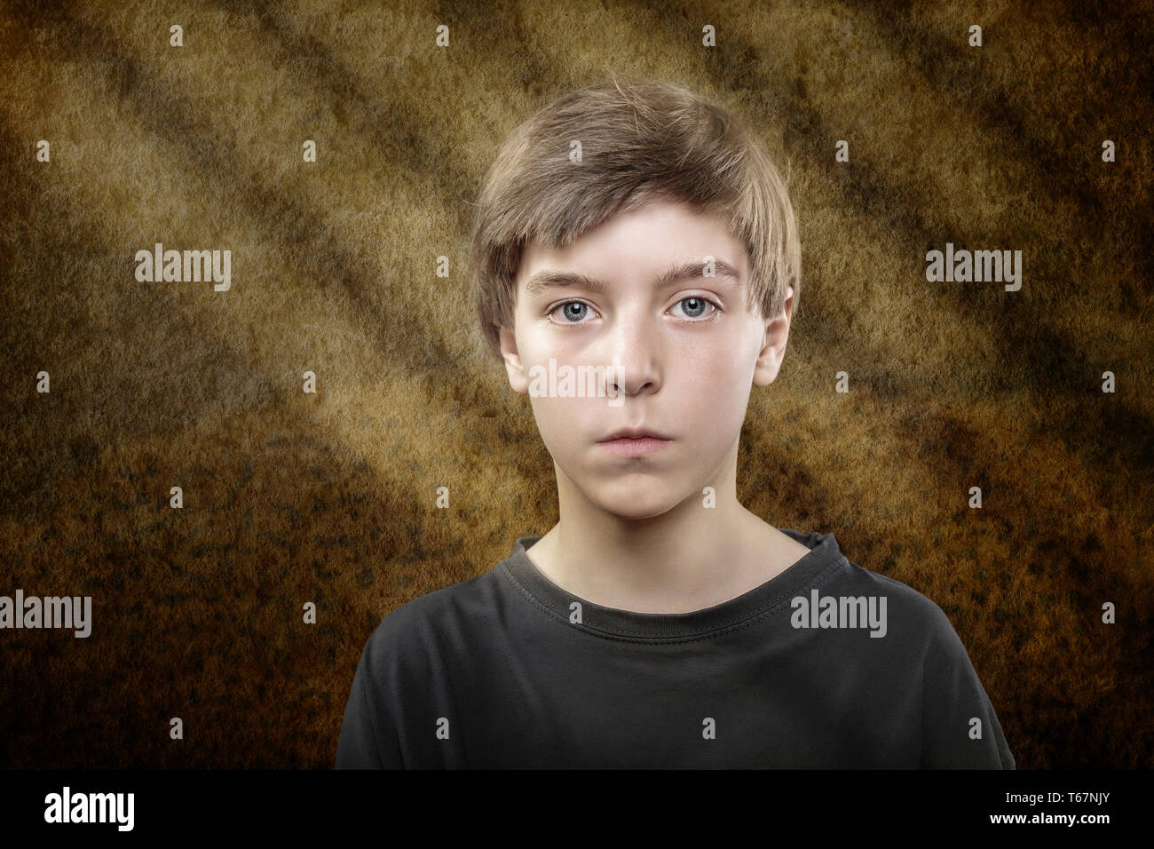 Scary boy hi-res stock photography and images - Alamy