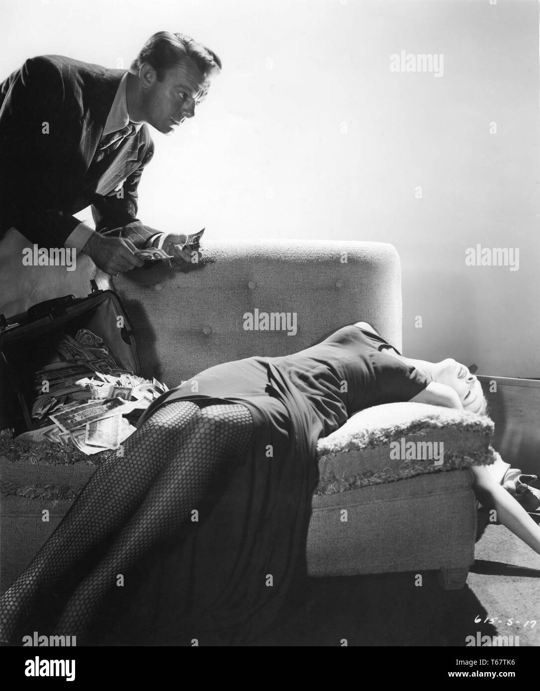 Dennis O'Keefe Mary Meade T - MEN 1947 director Anthony Mann Edward Small productions / Bryan ...