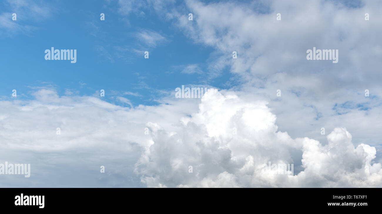 Contrast dramatic cloudy sky Stock Photo - Alamy
