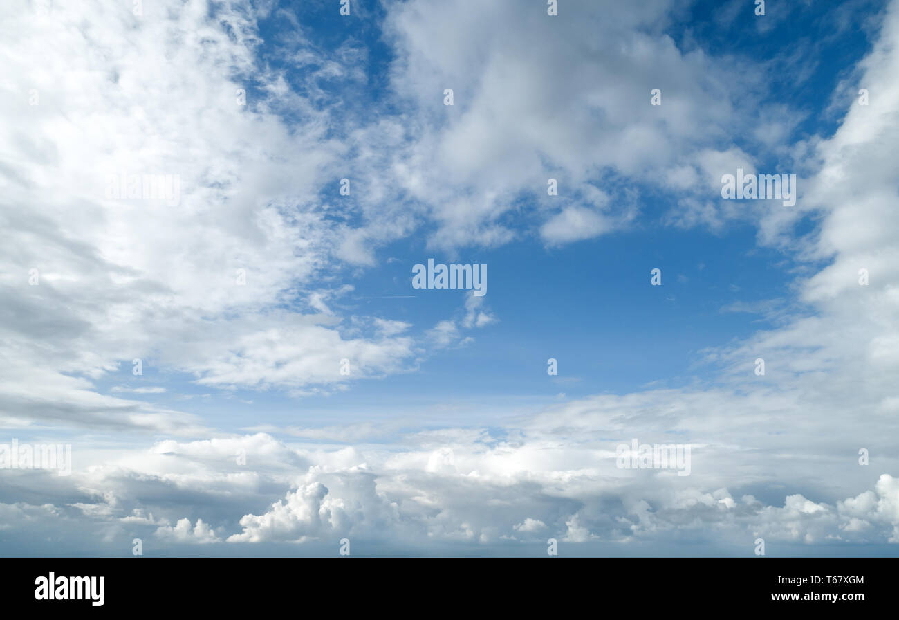 Contrast dramatic cloudy sky Stock Photo - Alamy