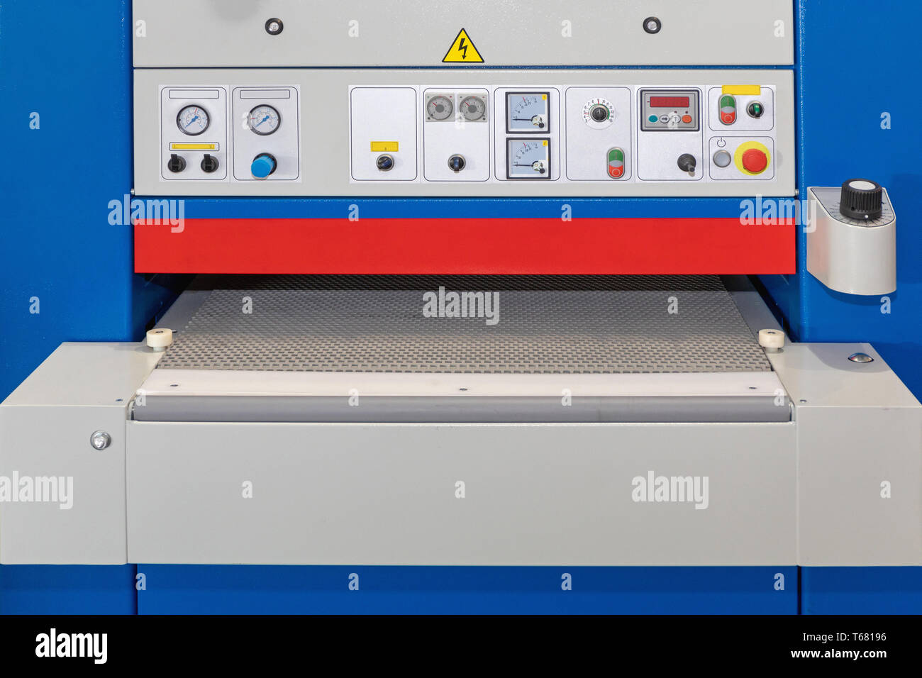 Wood grinding machine hi-res stock photography and images - Alamy