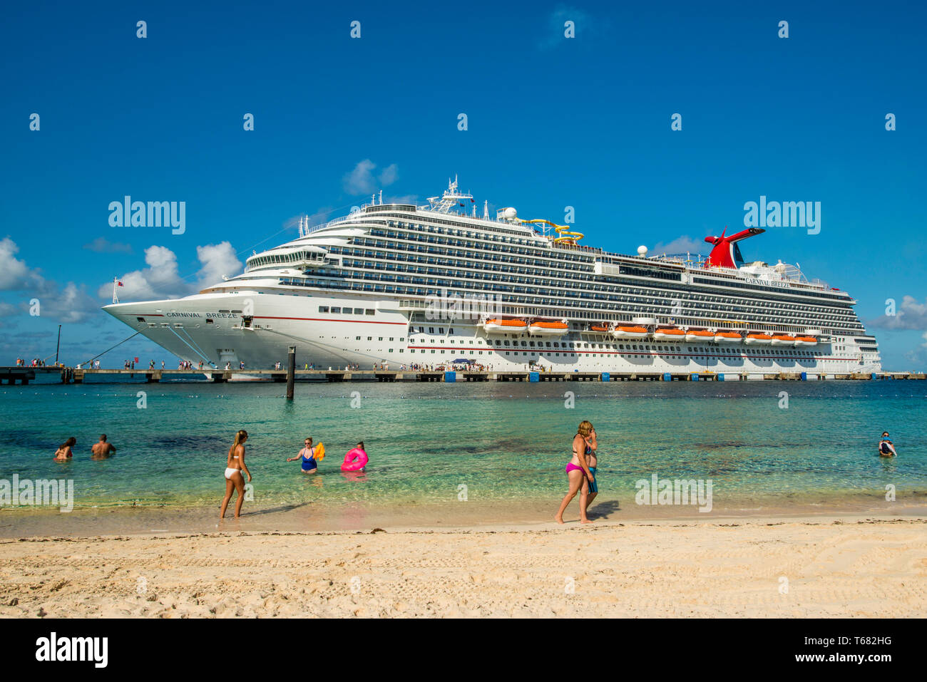 Cruise ship at Grand Turk Cruise Port, Grand Turk Island, Turks and ...