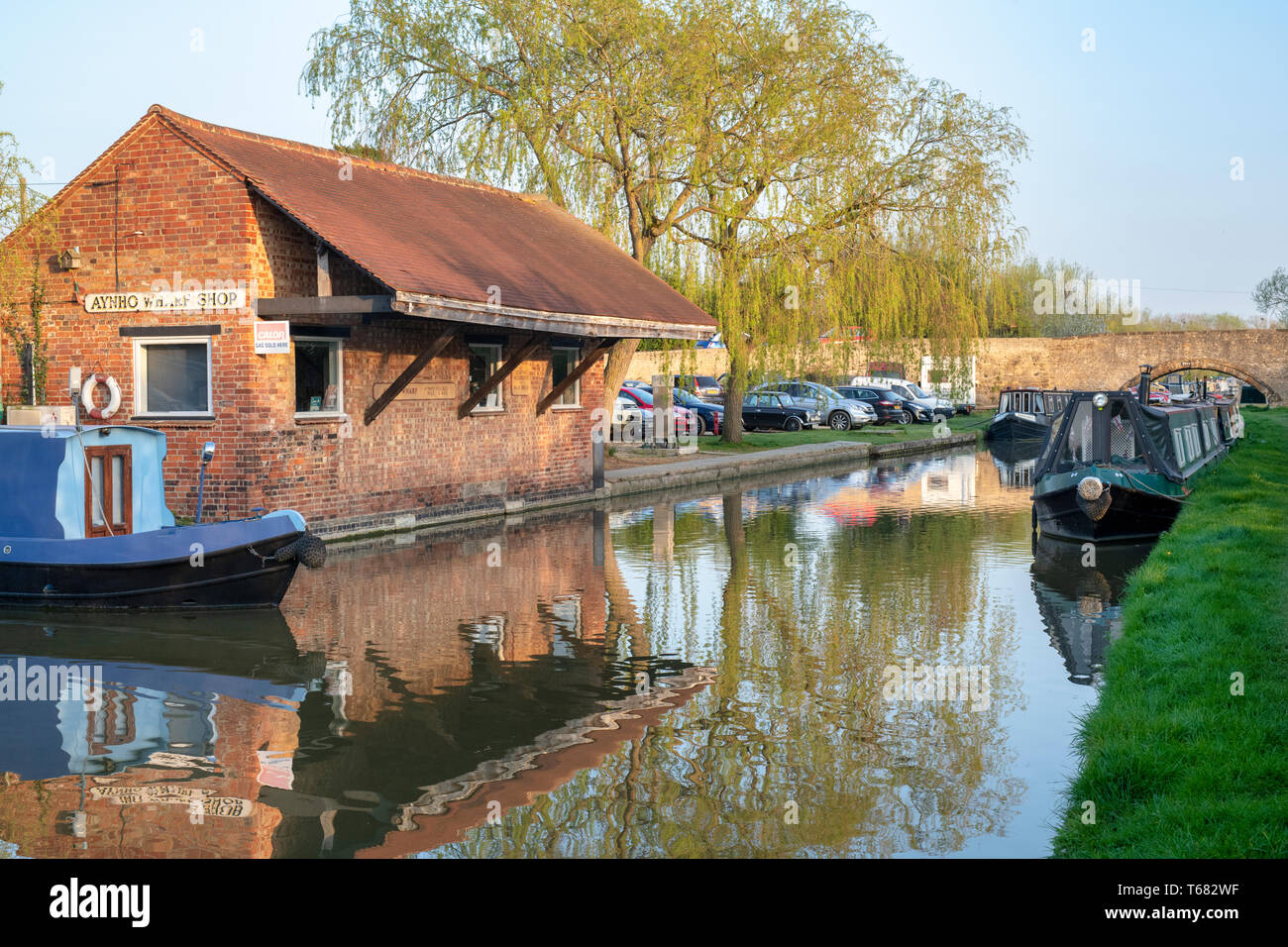 Aynho wharf hi-res stock photography and images - Alamy