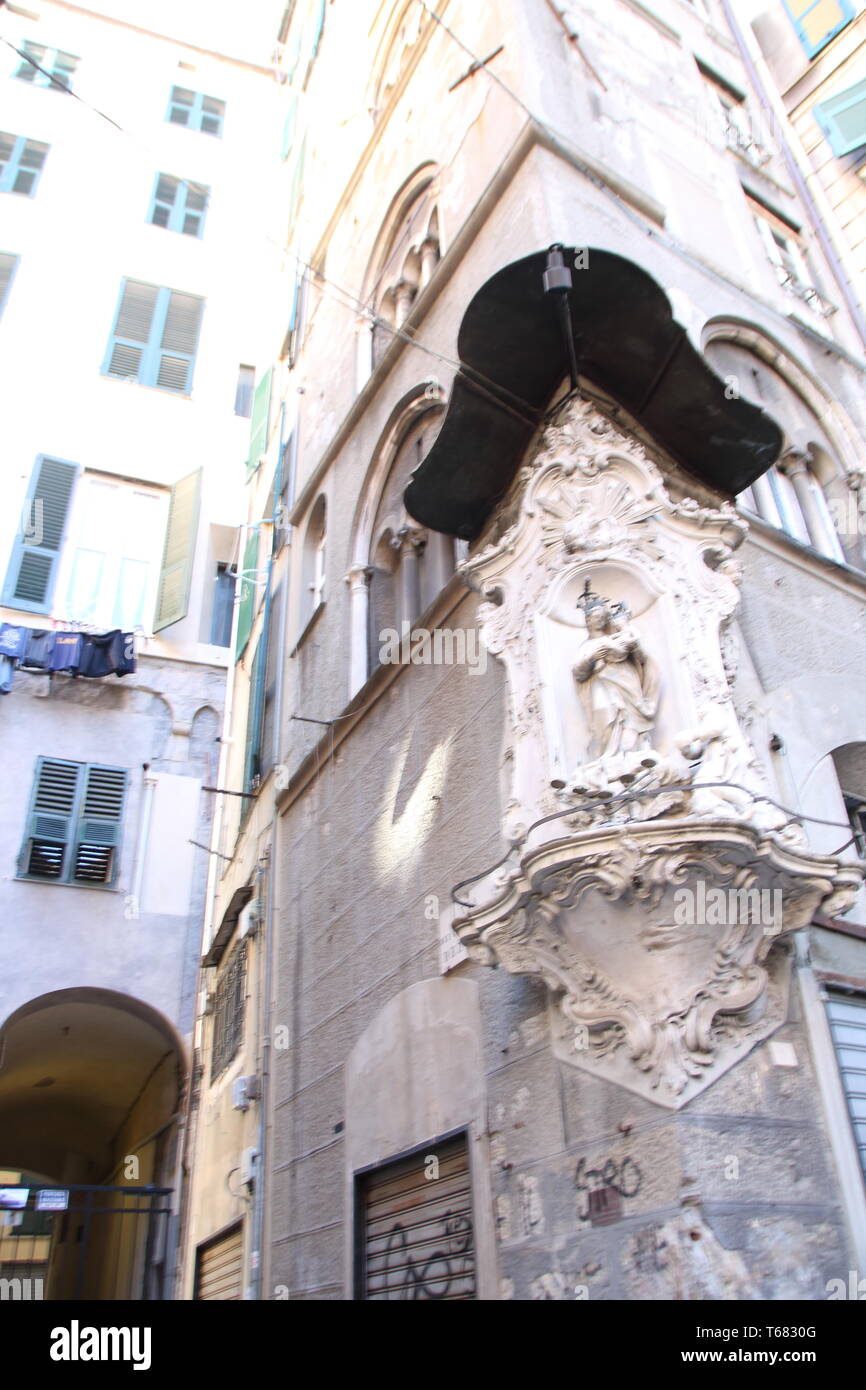 Carrugi genoa hi-res stock photography and images - Alamy