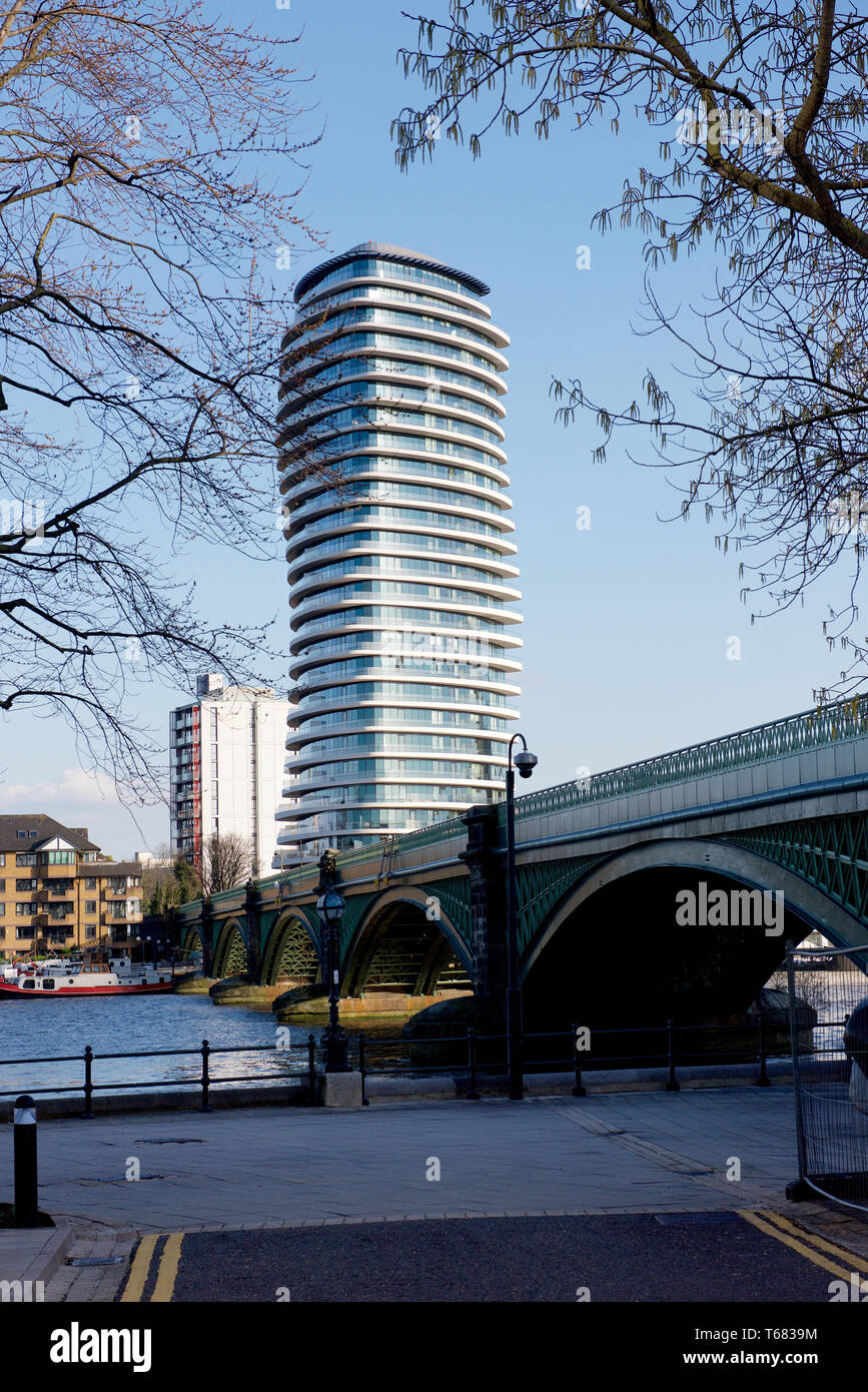 Lombard wharf, battersea hi-res stock photography and images - Alamy