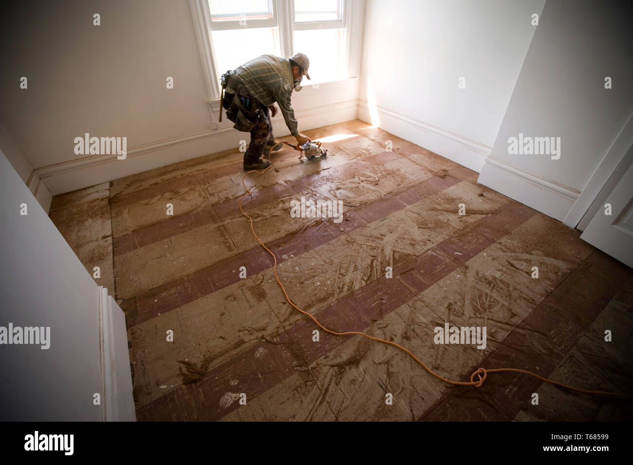 Sanding floorboards hi-res stock photography and images - Alamy