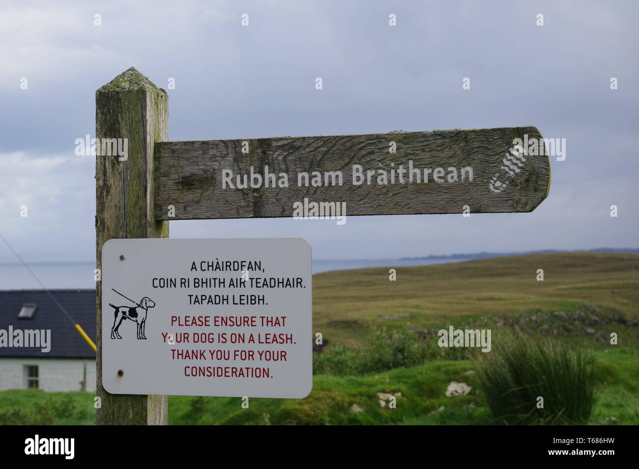 Brothers Point (Rubha nam Brathairean), Wooden Country Signpost in ...