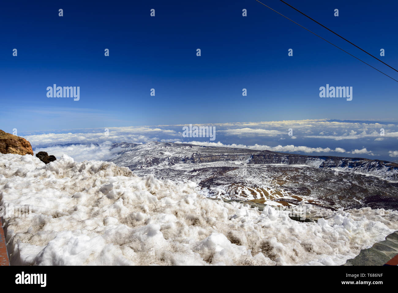 Exploding volcano hi-res stock photography and images - Alamy