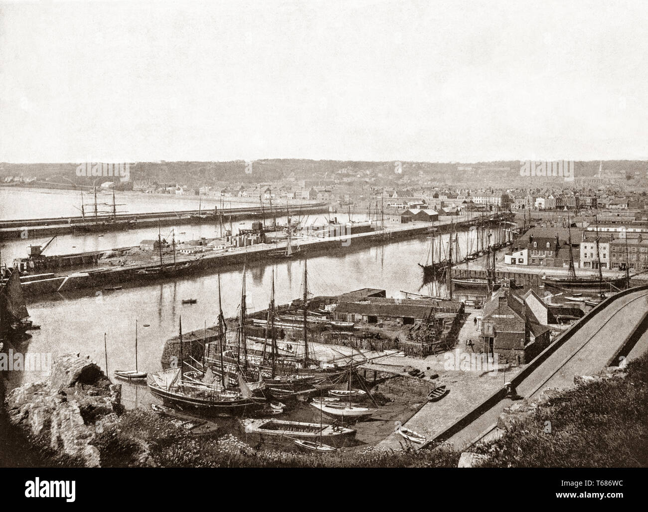 19th century sailing ships hi-res stock photography and images - Alamy