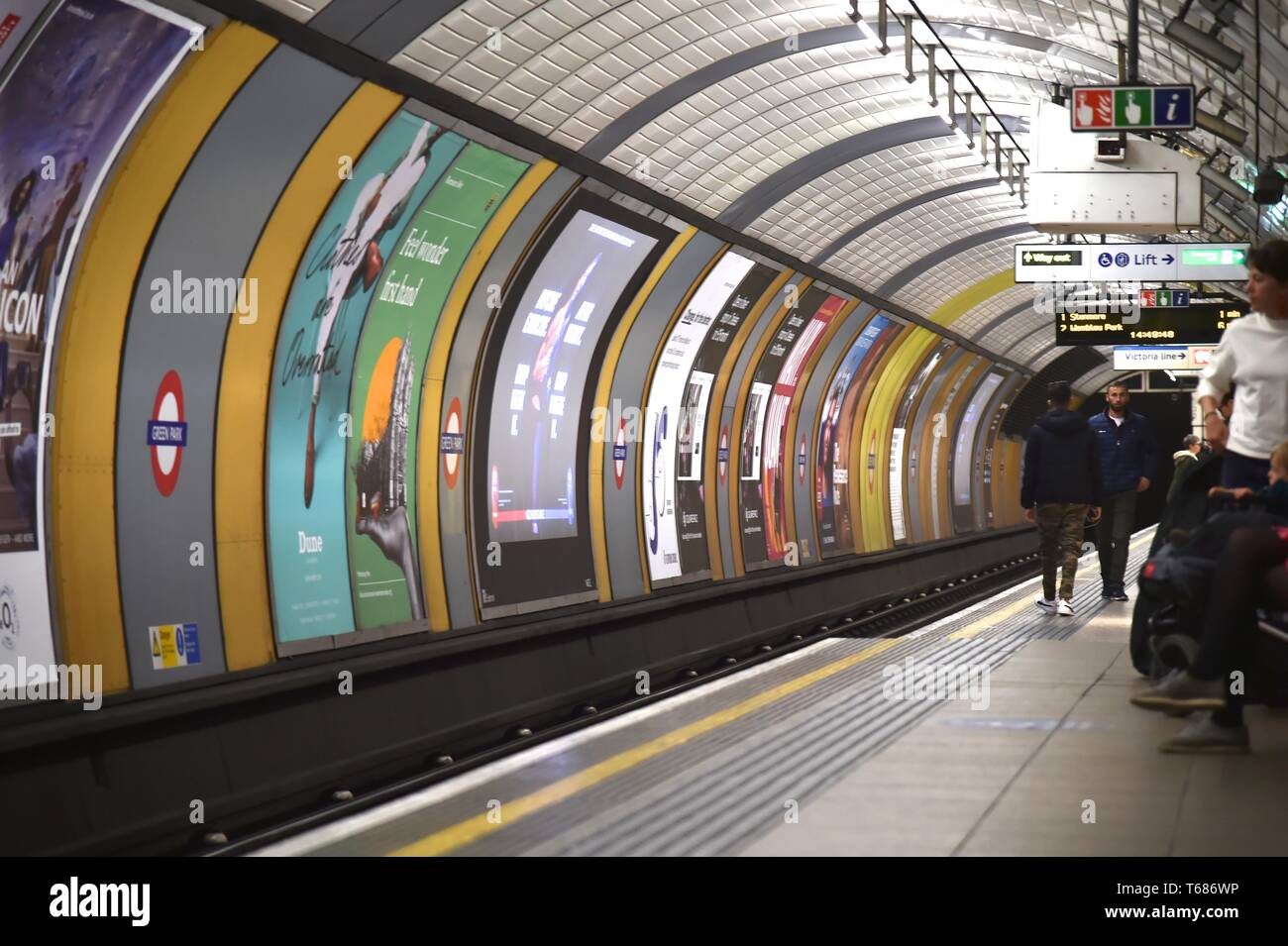 London Underground, public transport Stock Photo - Alamy