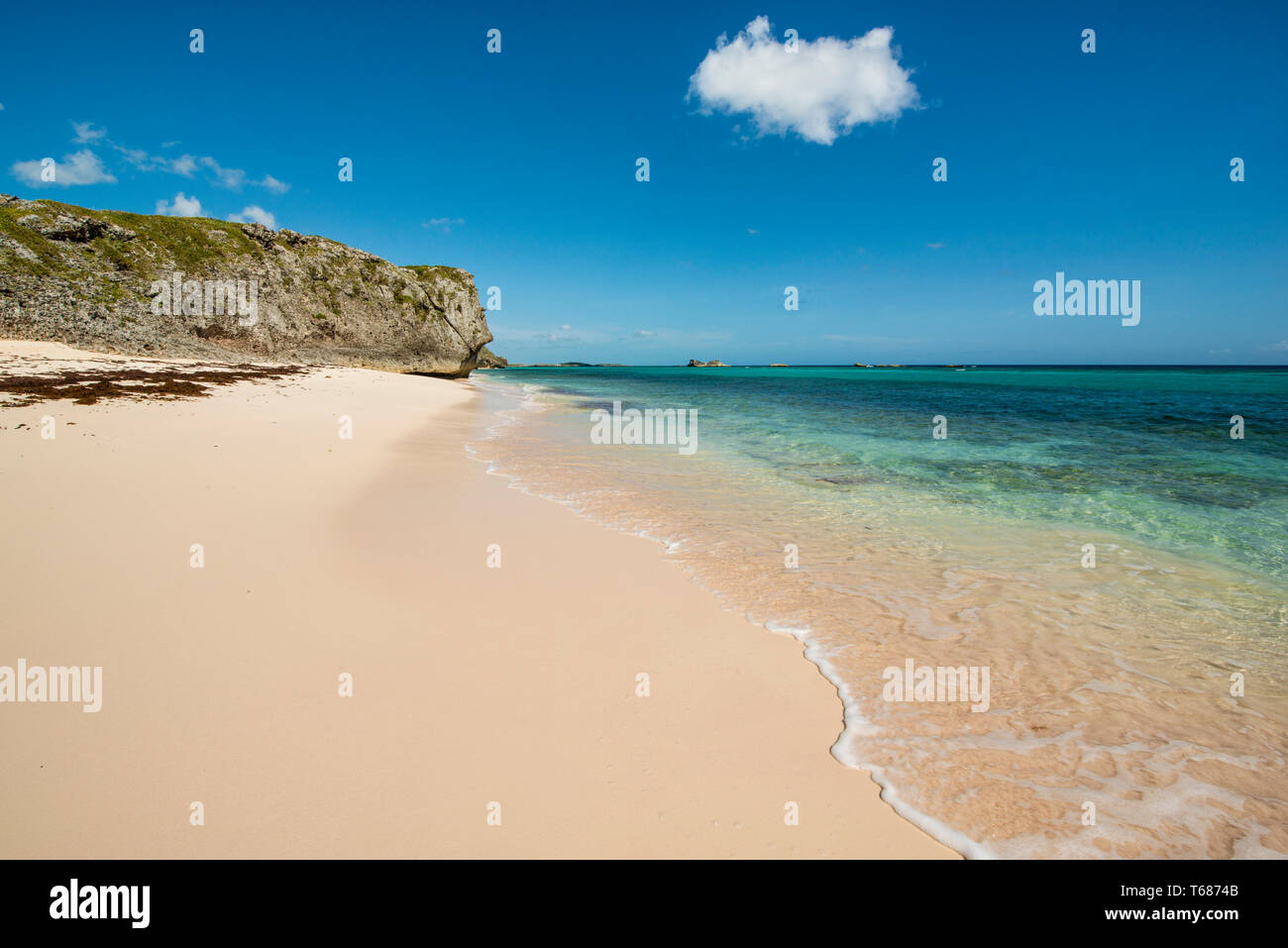 Secret Cave Beach, Middle Caicos, Turks and Caicos Islands, Caribbean ...