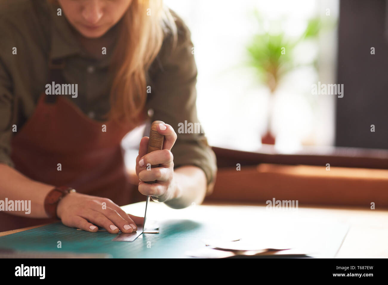 Female crafter hi-res stock photography and images - Alamy