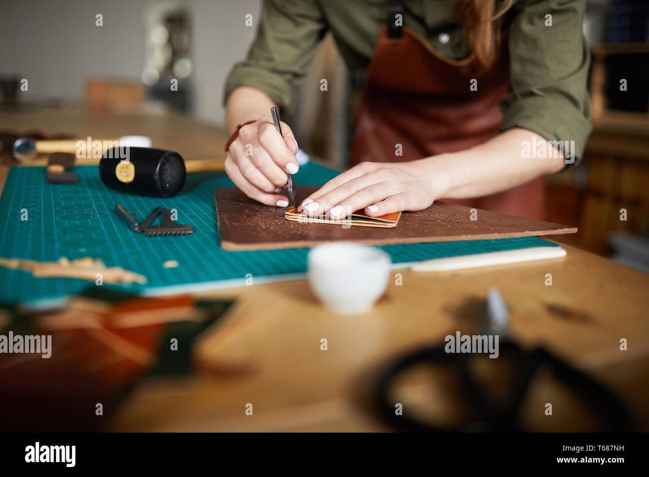 Close up hands tracing hi-res stock photography and images - Alamy