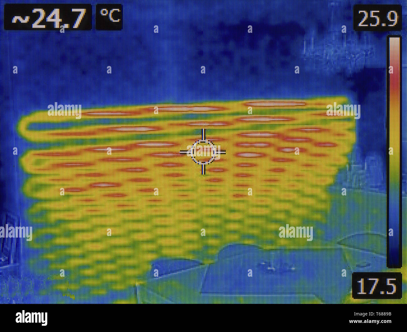 Under Wall Heating Thermal image Stock Photo - Alamy
