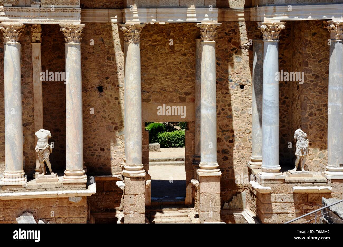 ruins, old building, columns and statues Stock Photo - Alamy