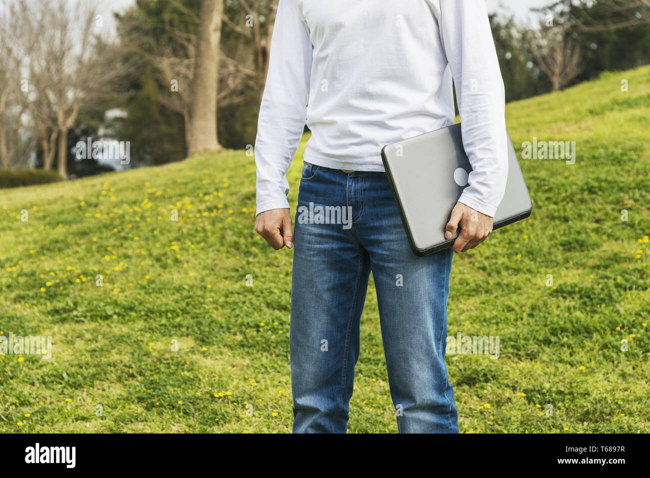 Notebook man hi-res stock photography and images - Alamy