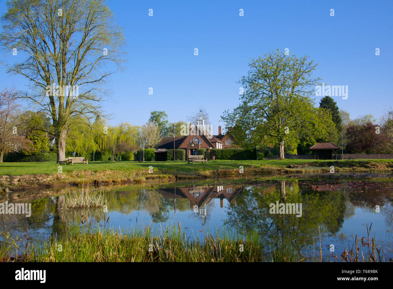 Potten end hi-res stock photography and images - Alamy