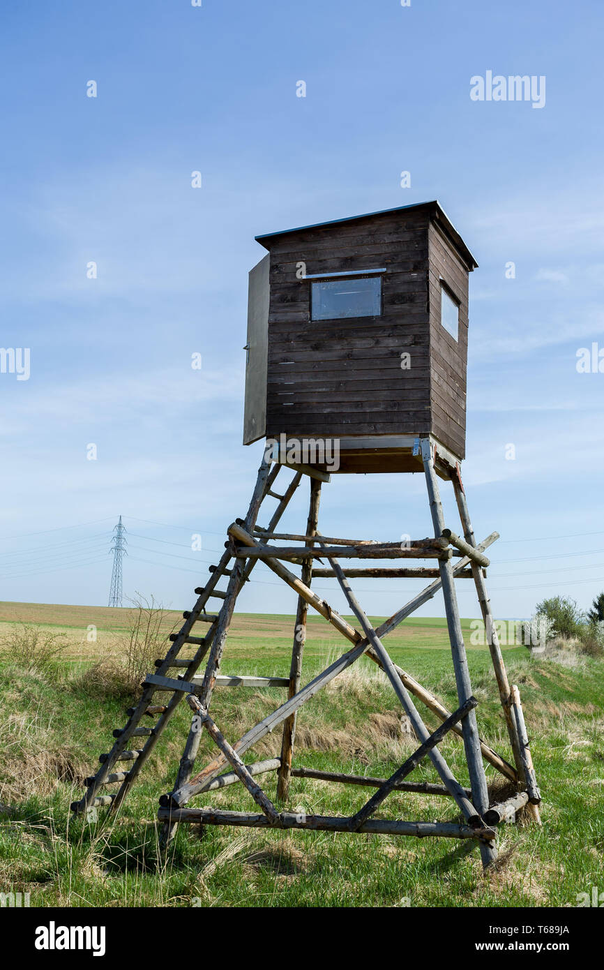 Wooden Hunters High Seat, hunting tower Stock Photo - Alamy
