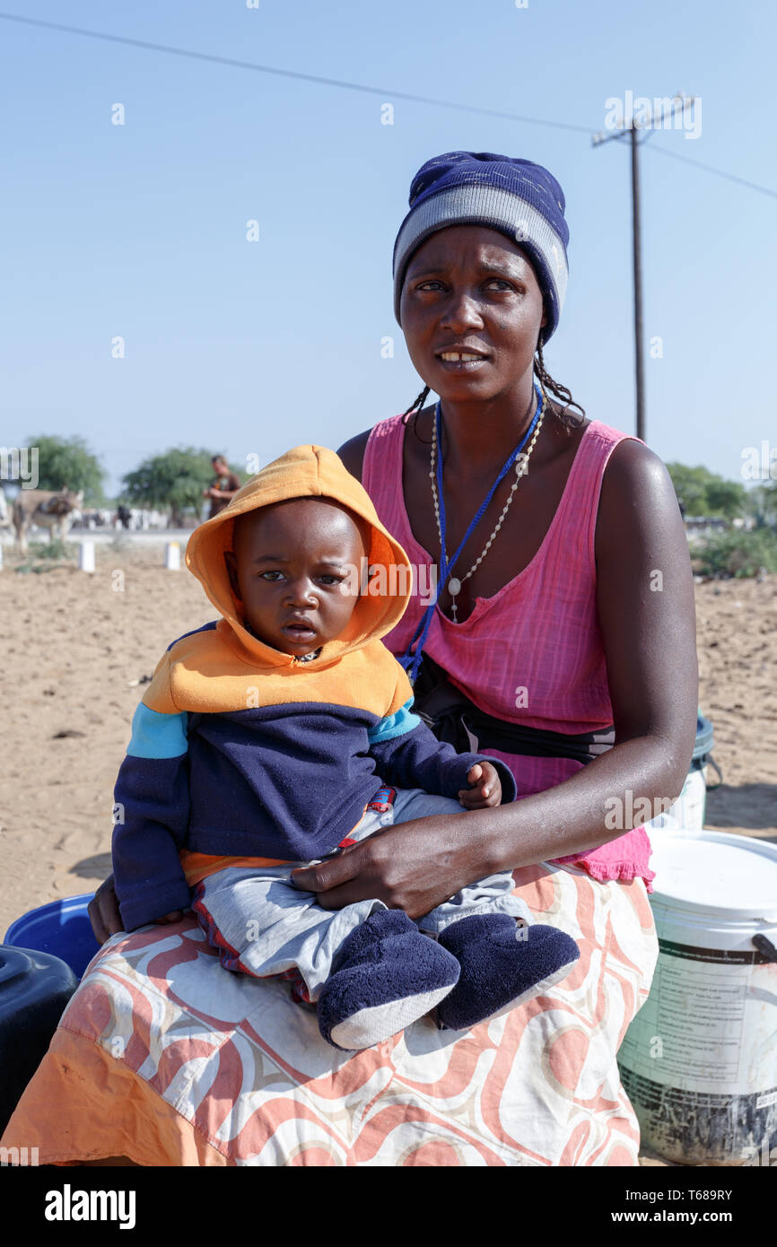 small namibian child with mother Stock Photo - Alamy