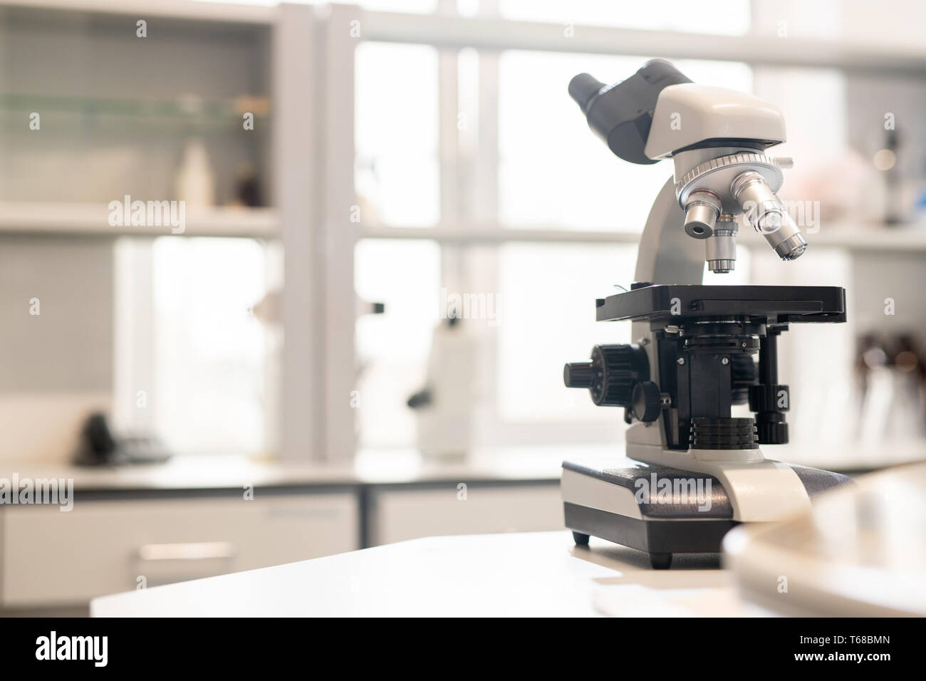 Microscope in laboratory Stock Photo - Alamy