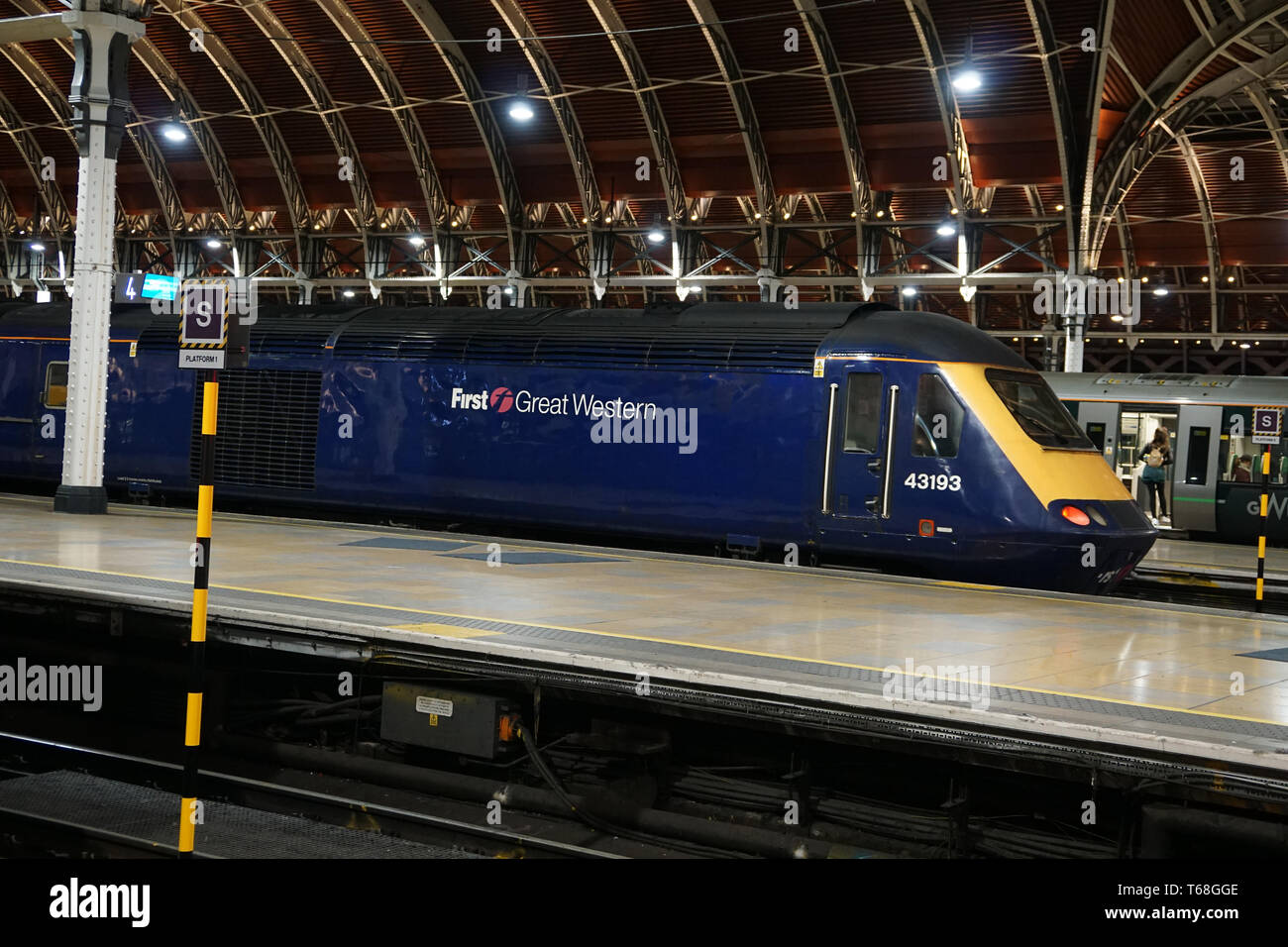 Intercity 125 hi-res stock photography and images - Alamy