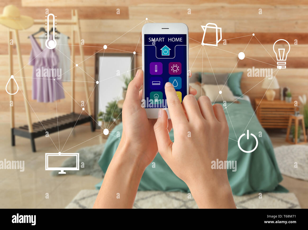 Virtual assistant mirror hi-res stock photography and images - Alamy