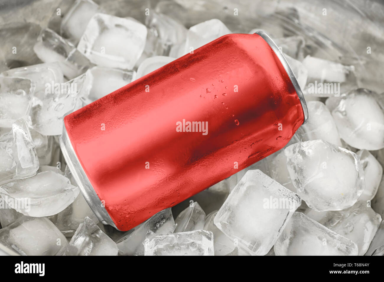 Ice cold blank can ice hi-res stock photography and images - Alamy