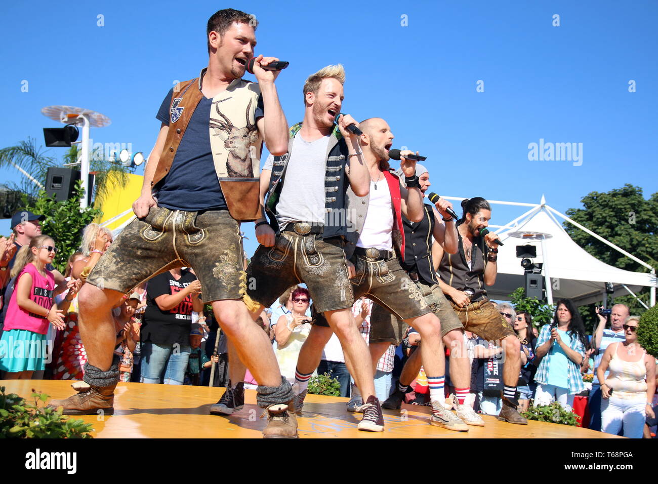 German schlager band hi-res stock photography and images - Alamy
