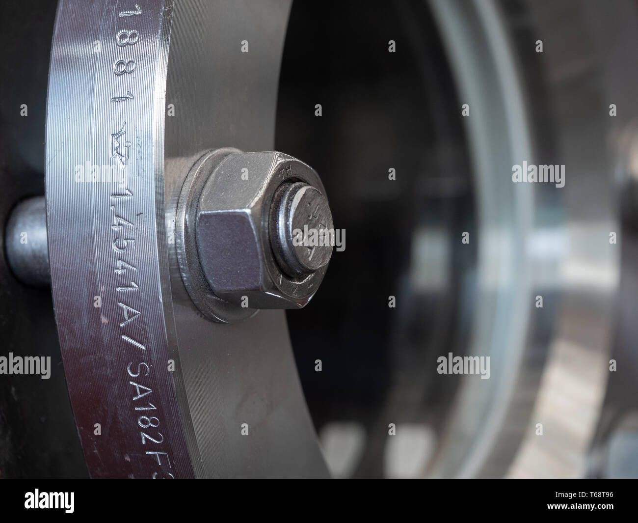Nut and bolt hi-res stock photography and images - Alamy
