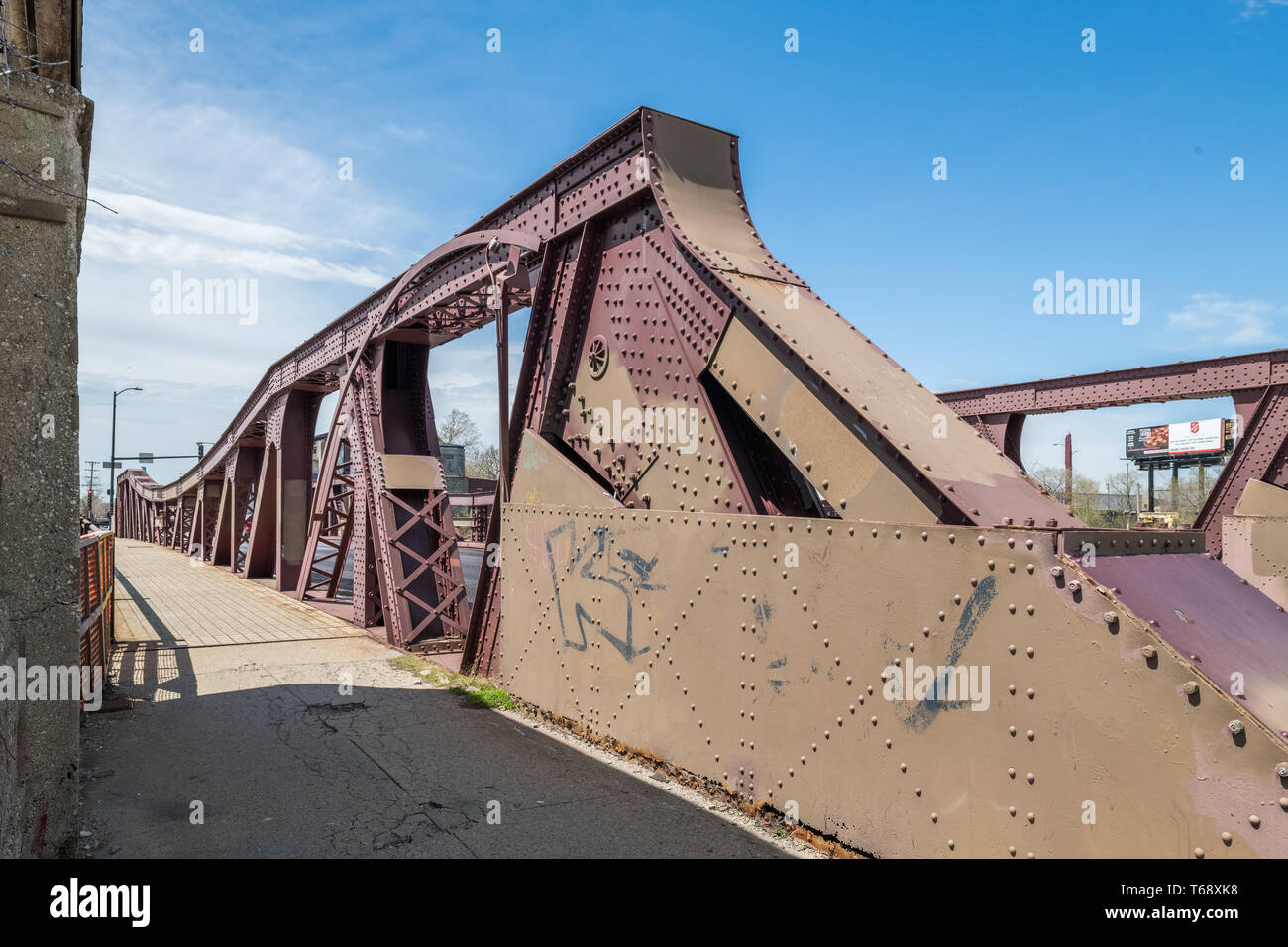 Bascule truss bridge hi-res stock photography and images - Alamy