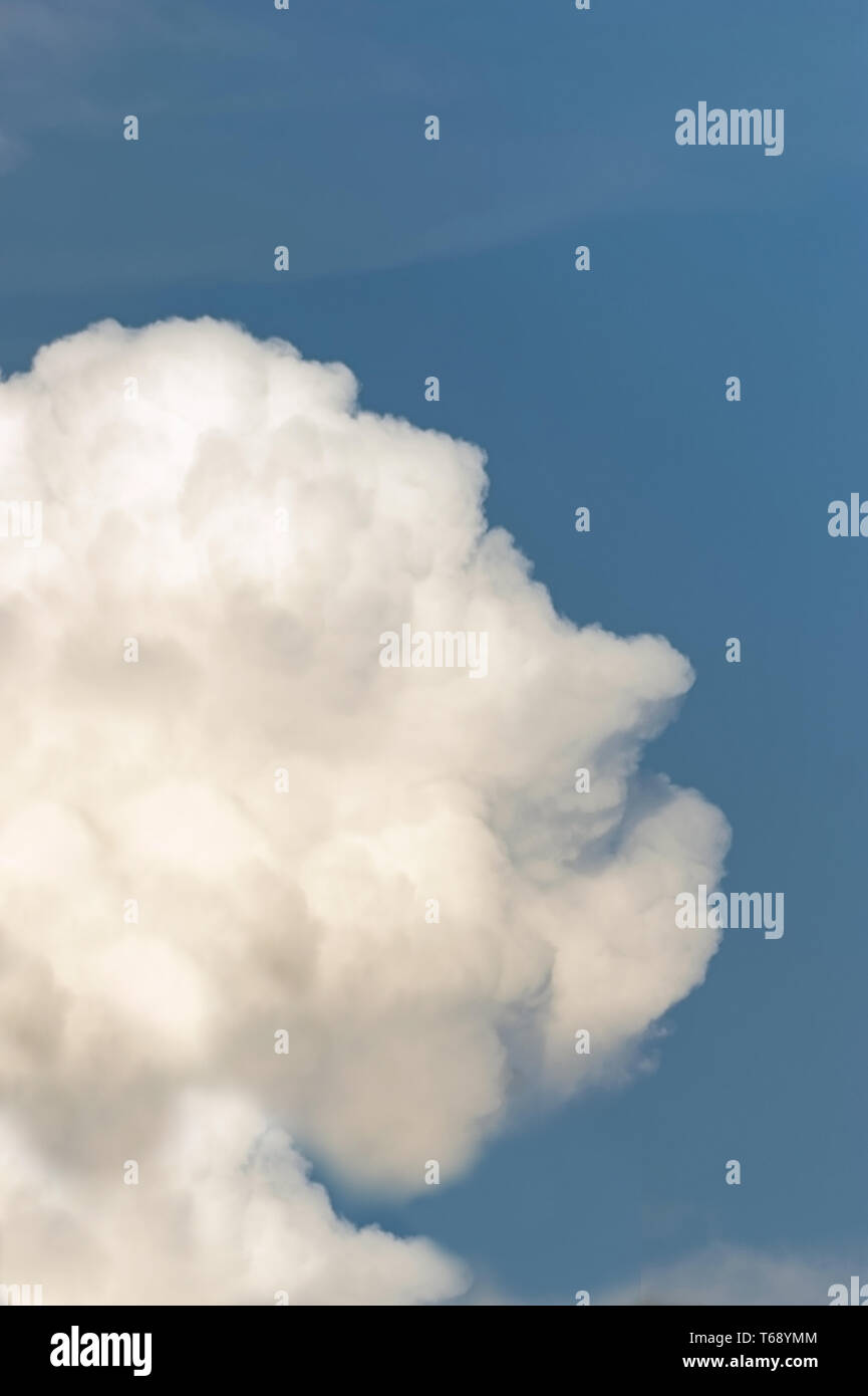 Cloud shaped face hi-res stock photography and images - Alamy
