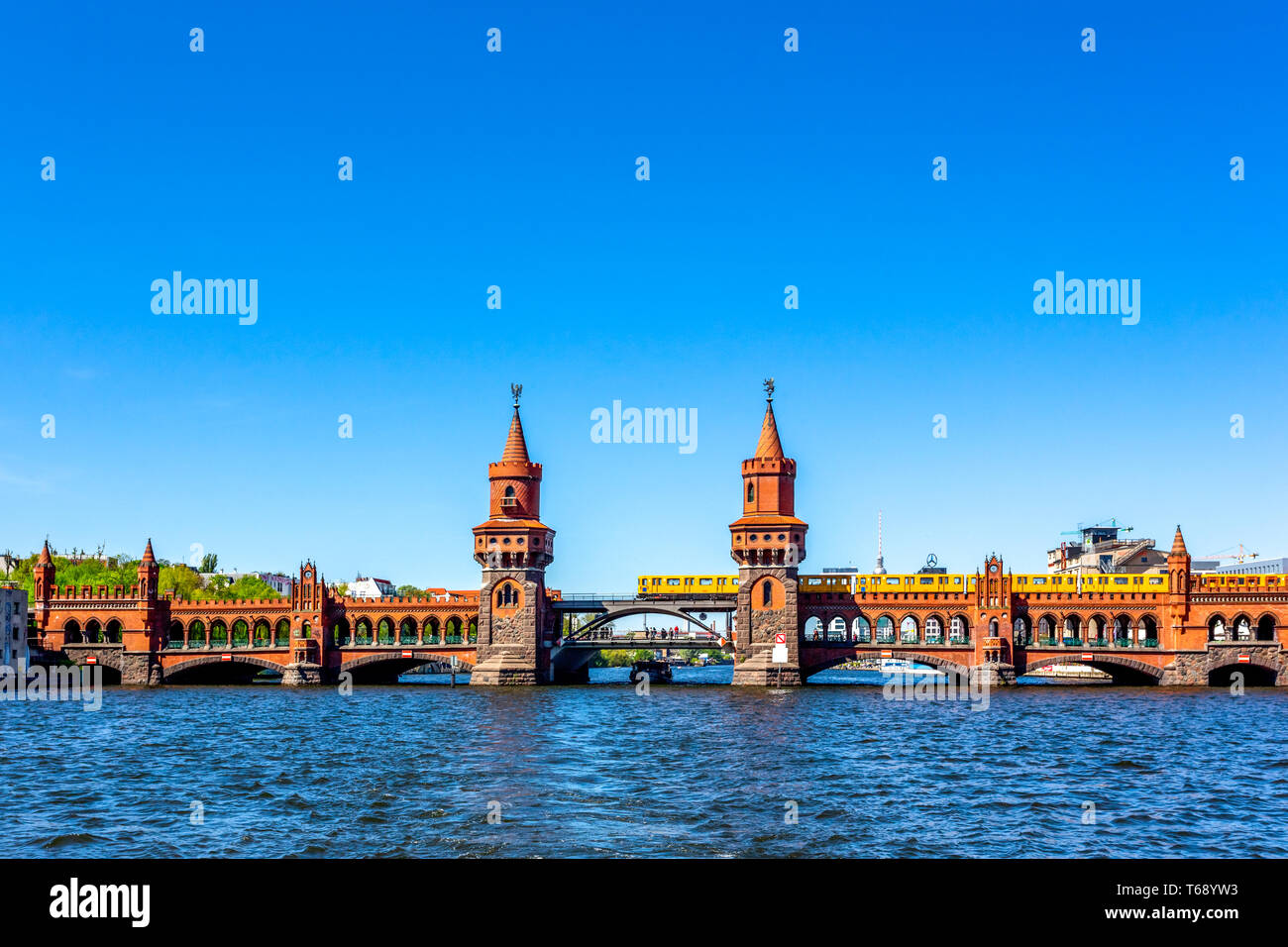 Oberbaum Bridge in Berlin Kreuzberg, Germany Stock Photo - Alamy