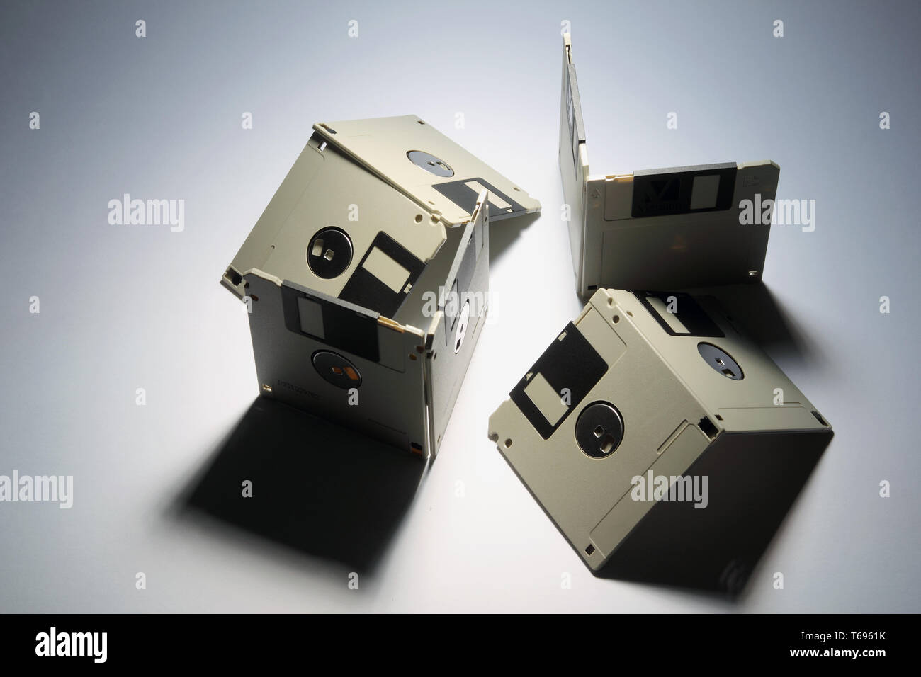 Diskettes hi-res stock photography and images - Alamy