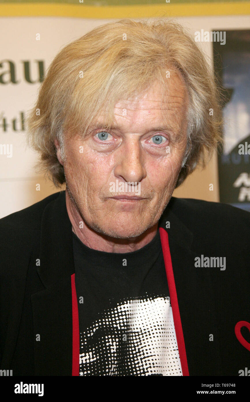 New York, USA. 04 May, 2007. Rutger Hauer at the Book signing for ÒAll ...