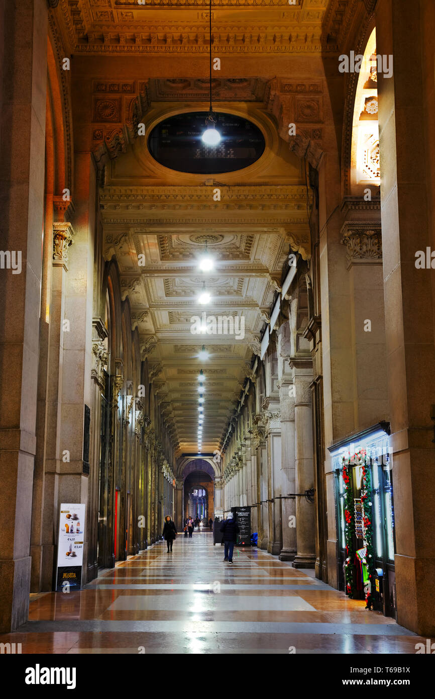Shopping Mall Interior Night High Resolution Stock Photography and ...