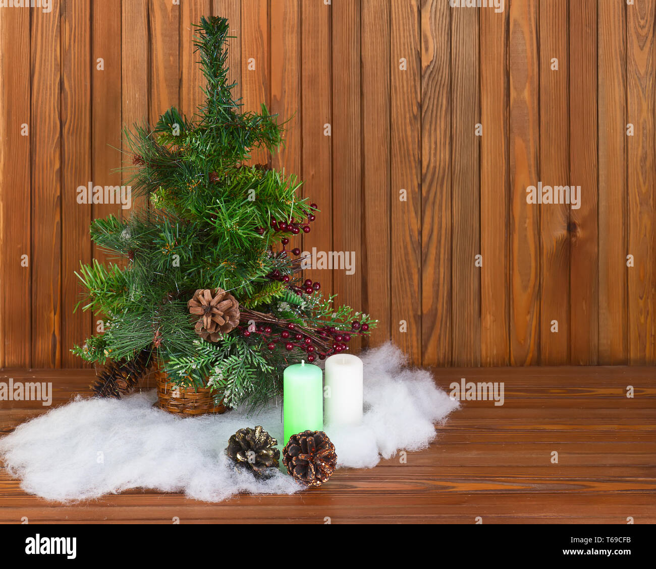 Decorated christmas tree background hi-res stock photography and images ...