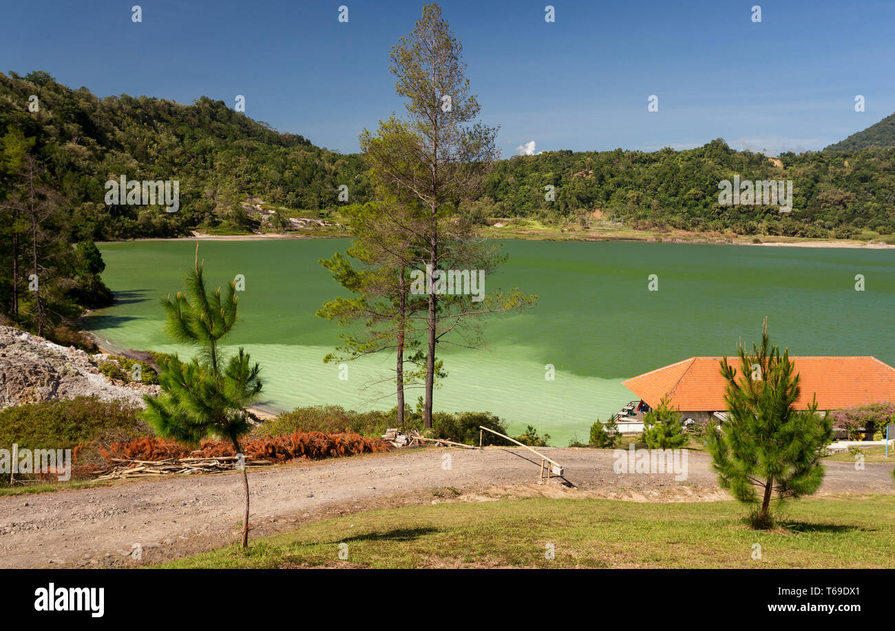 sulphurous lake - danau linow indonesia Stock Photo - Alamy