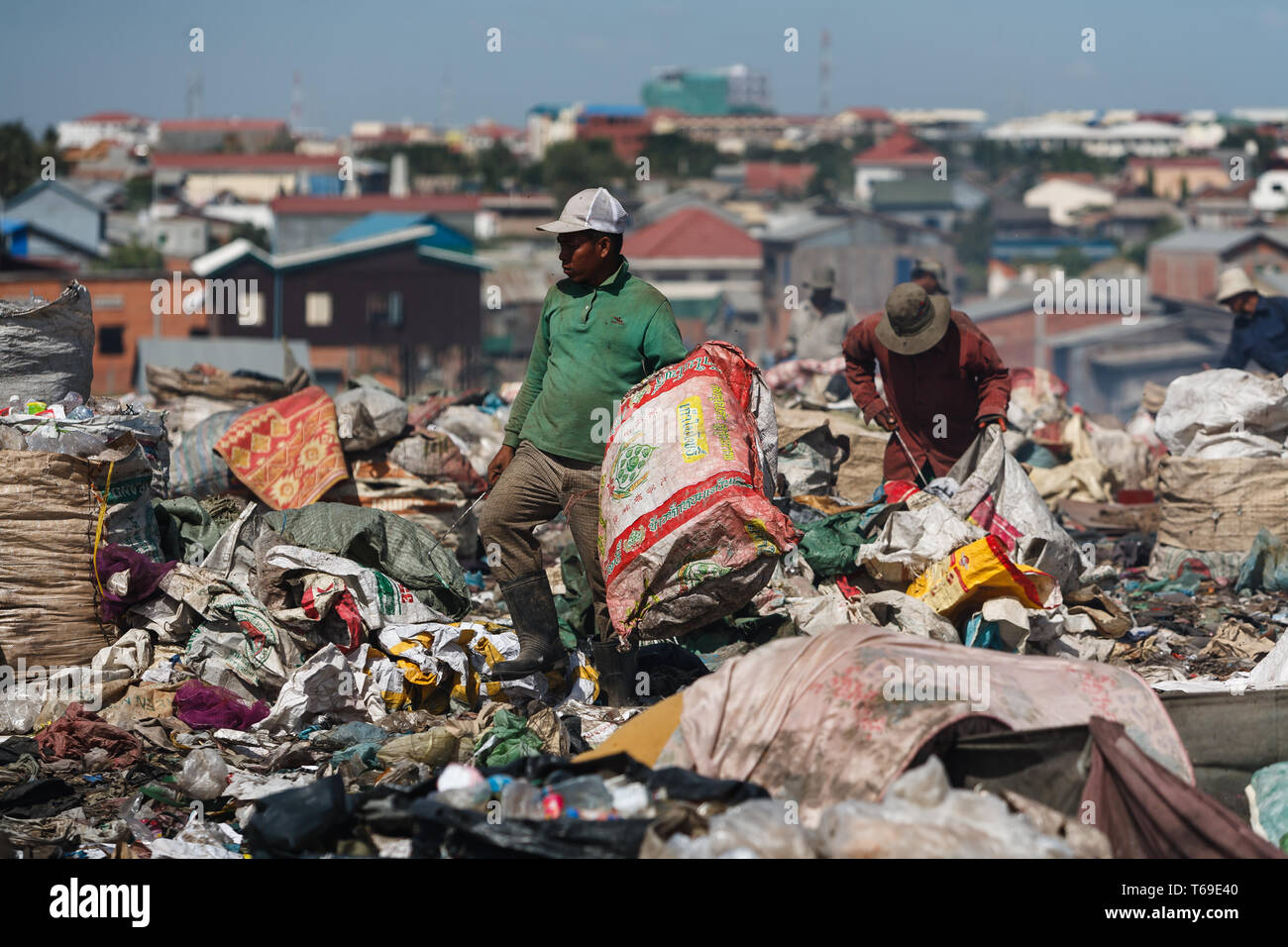 Dump People Stock Photos & Dump People Stock Images - Alamy