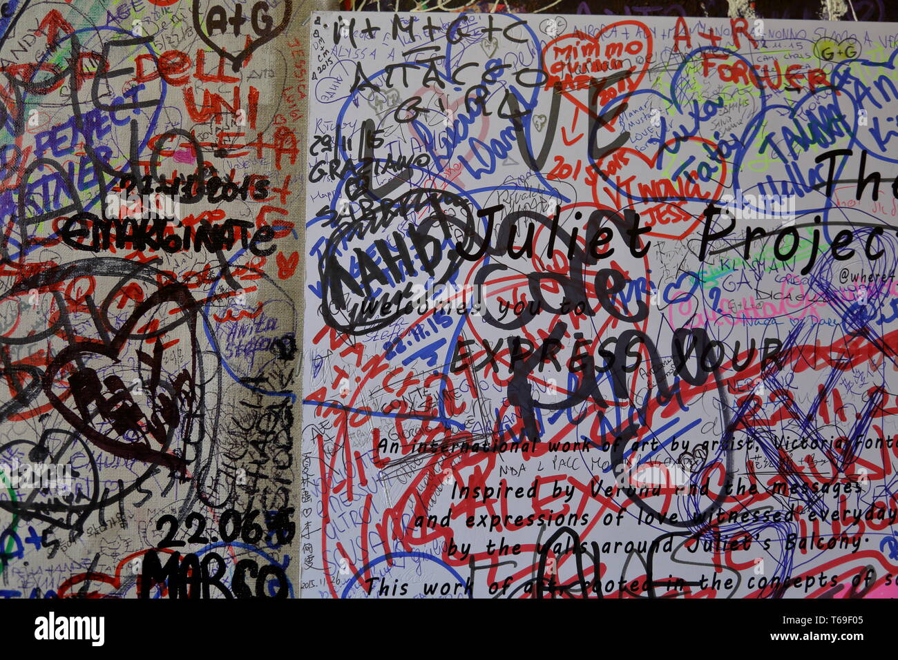 Wall with lovers graffiti Stock Photo - Alamy