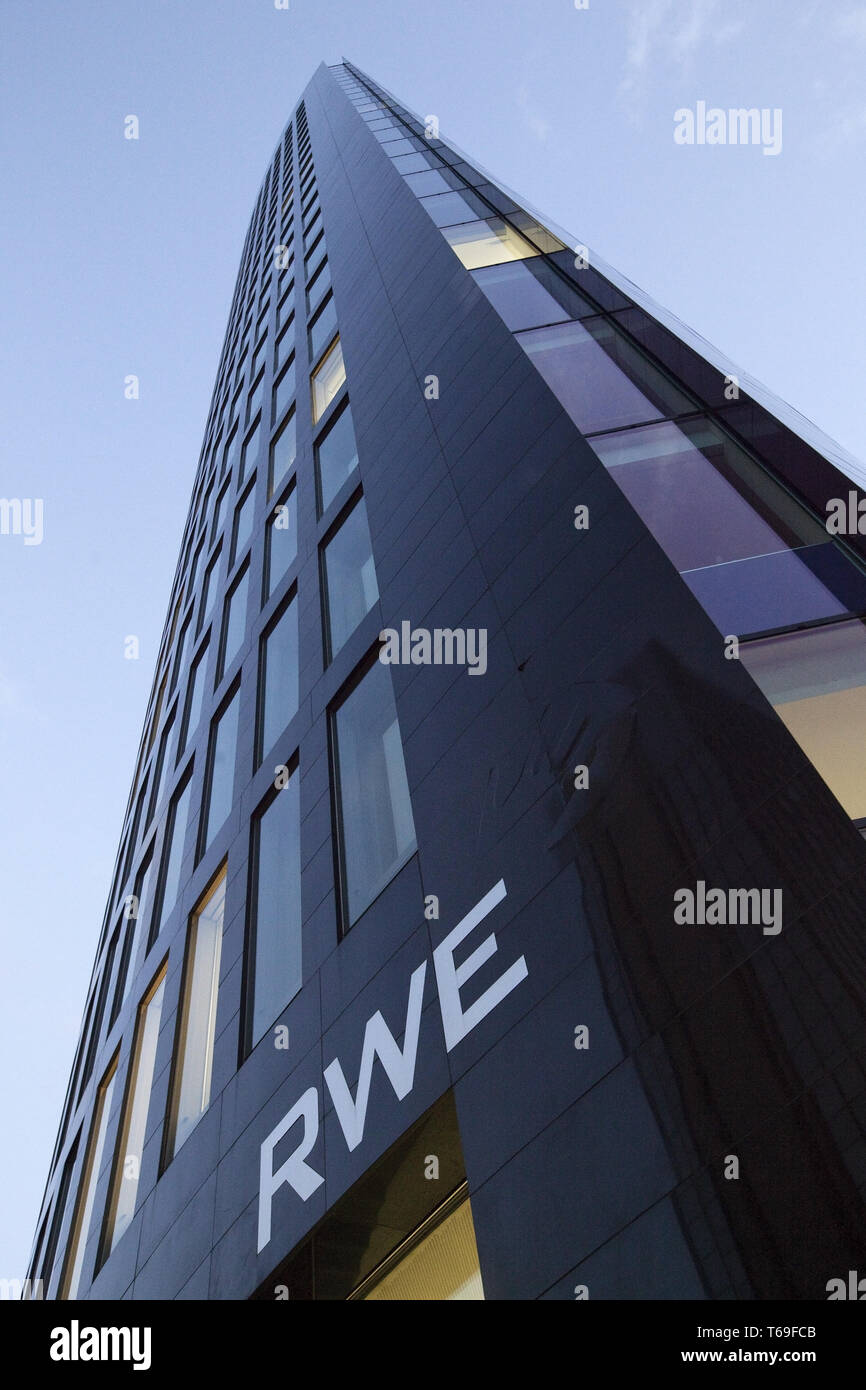 Rwe logo hi-res stock photography and images - Alamy