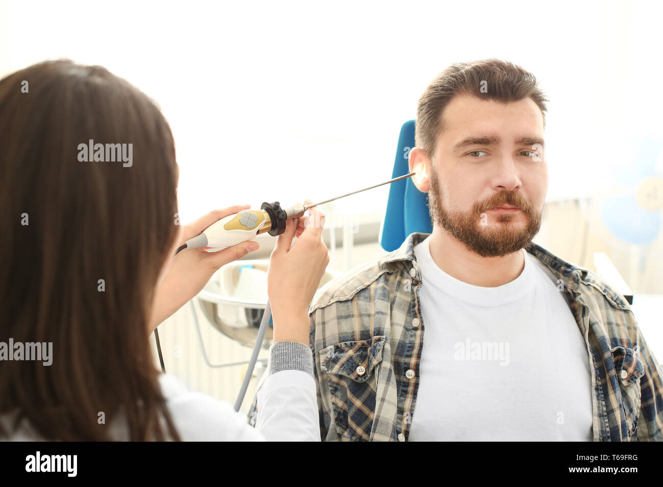 Medical equipment otolaryngologist in hi-res stock photography and ...