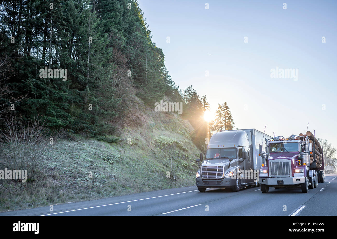 Semi trucks hi-res stock photography and images - Alamy