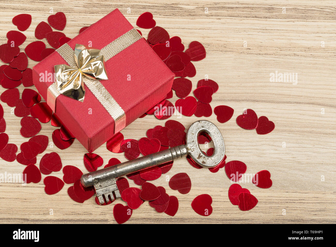 Key with the heart, symbol of love Stock Photo - Alamy