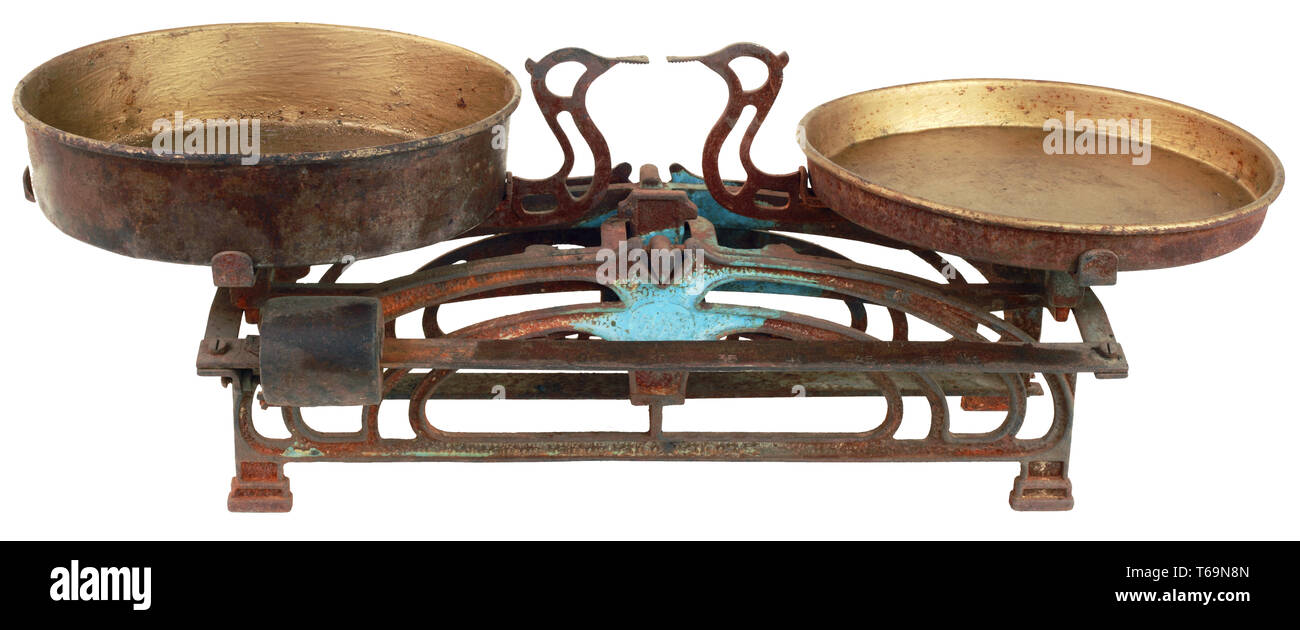 Kitchen balance hi-res stock photography and images - Alamy