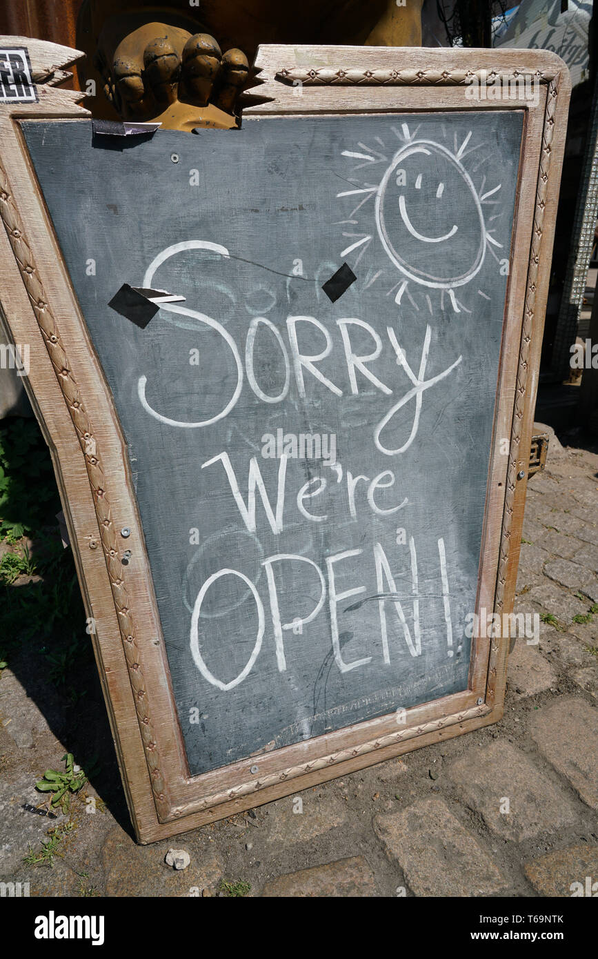 Restaurant welcome board hi-res stock photography and images - Alamy