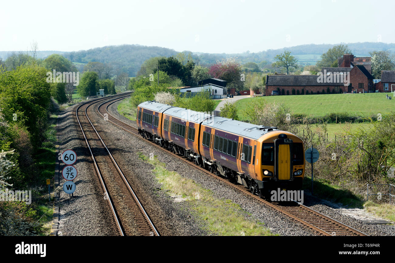 West Midlands Railway class 172 diesel service to Stratford-upon-Avon ...