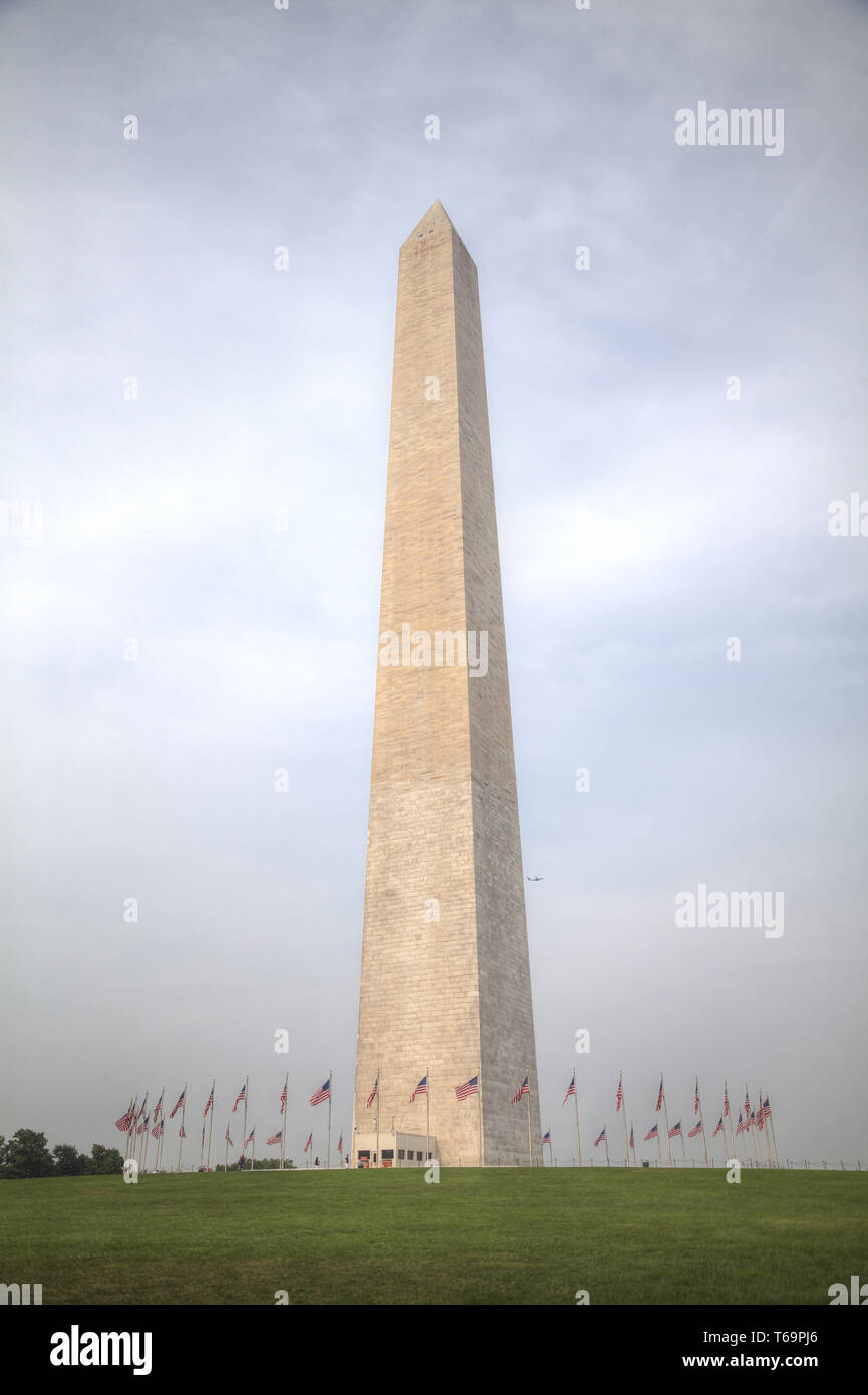 Washington Memorial monument in Washington, DC Stock Photo - Alamy