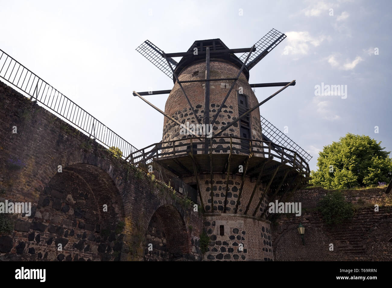 Zons Germany High Resolution Stock Photography and Images - Alamy