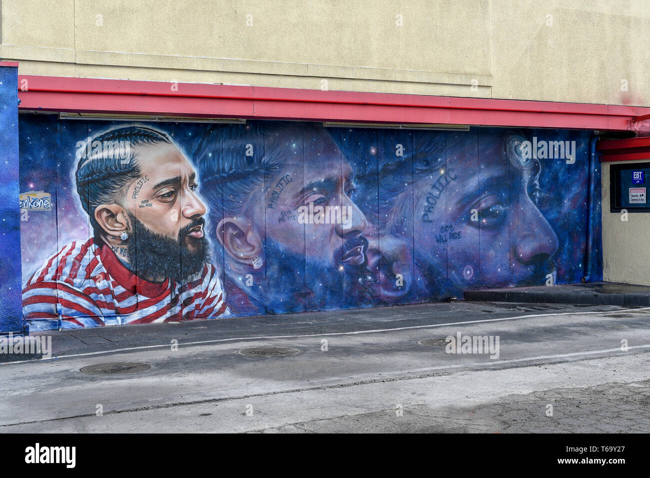 Los Angeles, CA, USA. 29th Apr, 2019. The Marathon Clothing Store in ...